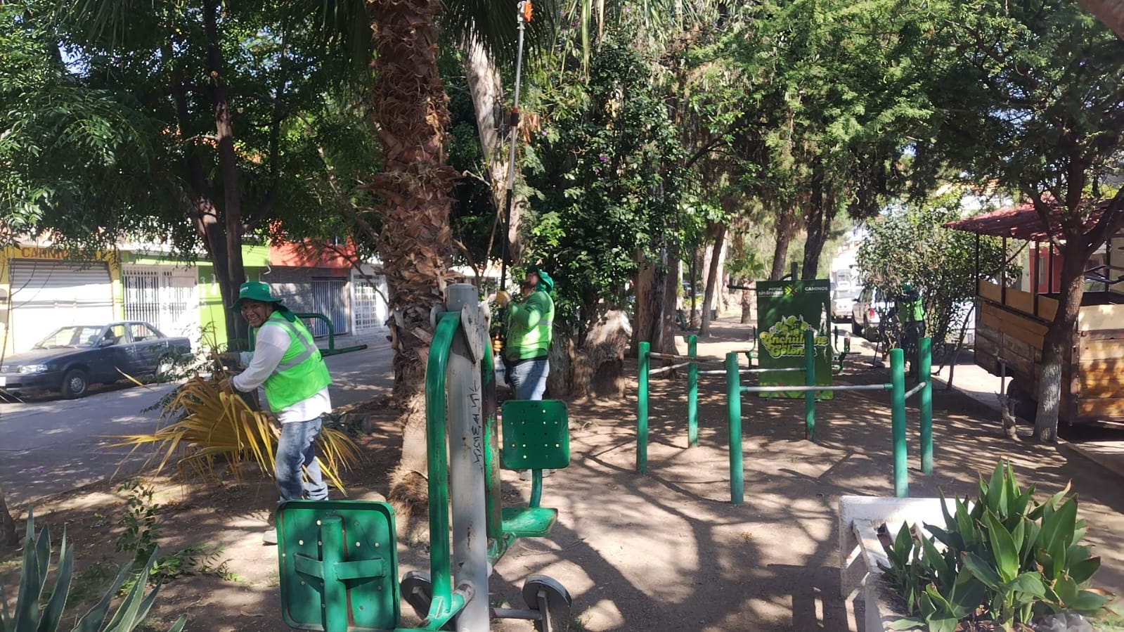 Enchula Gobierno la colonia San Ángel I y II