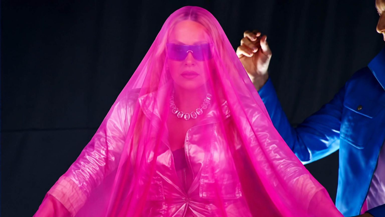 Madonna presenta “Confessions II” con un concierto sorpresa en Times Square
